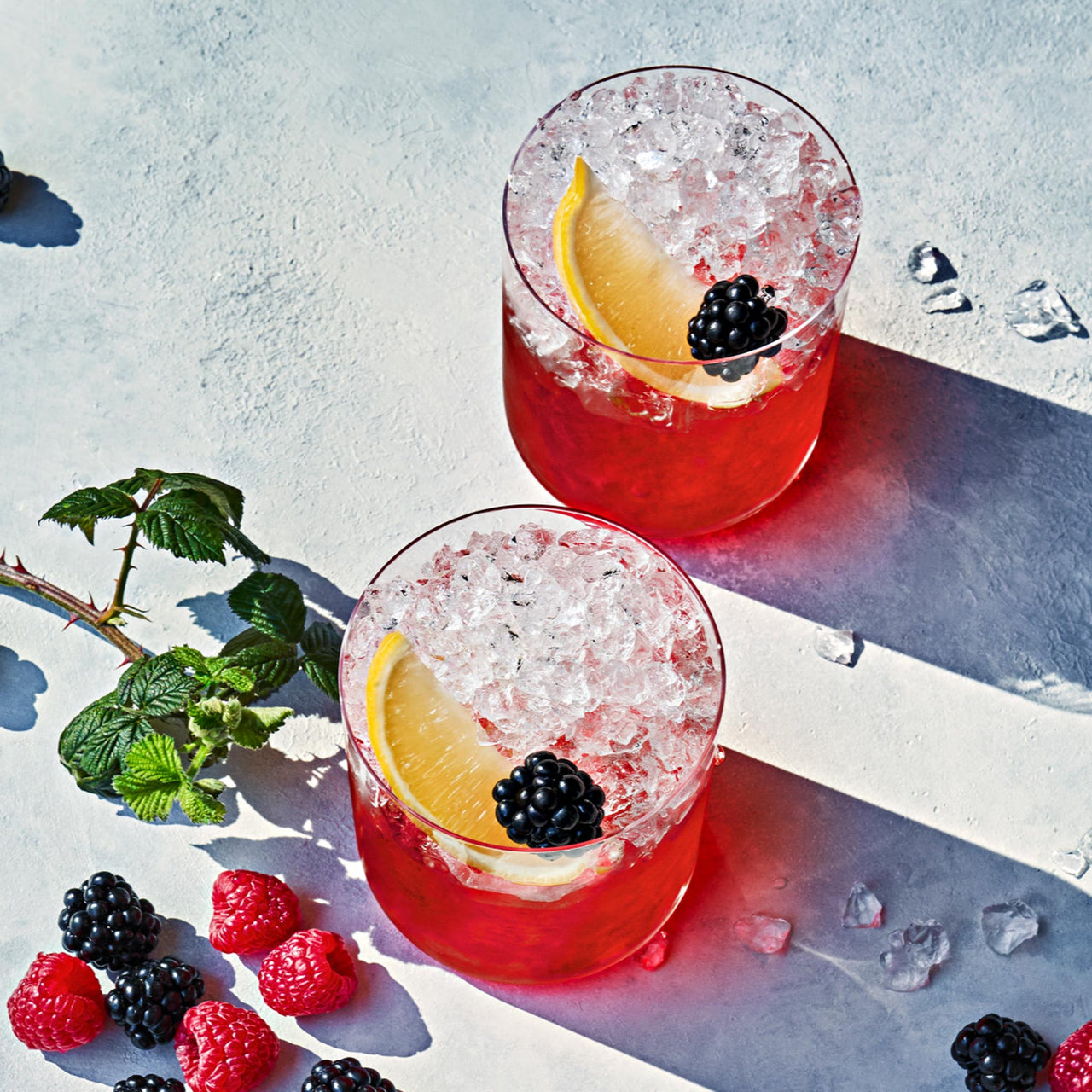 Bramble Cocktail Recipe | Bombay Sapphire – Bombay Sapphire Distillery